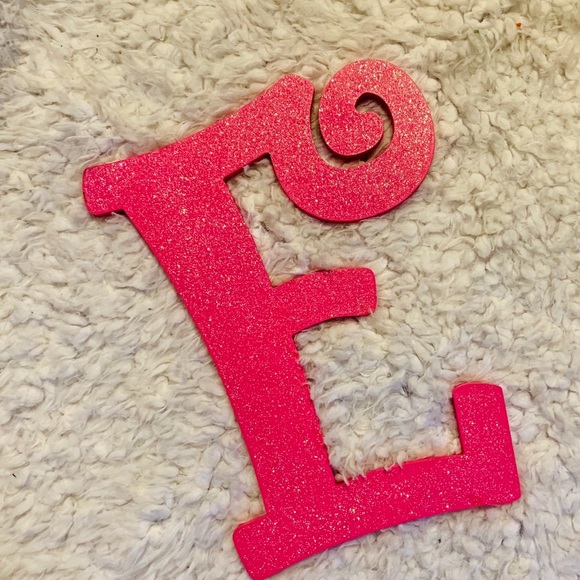 Hobby Lobby | Wall Decor | Hobby Lobby 2 Pink Sparkly Glitter Letter E ...